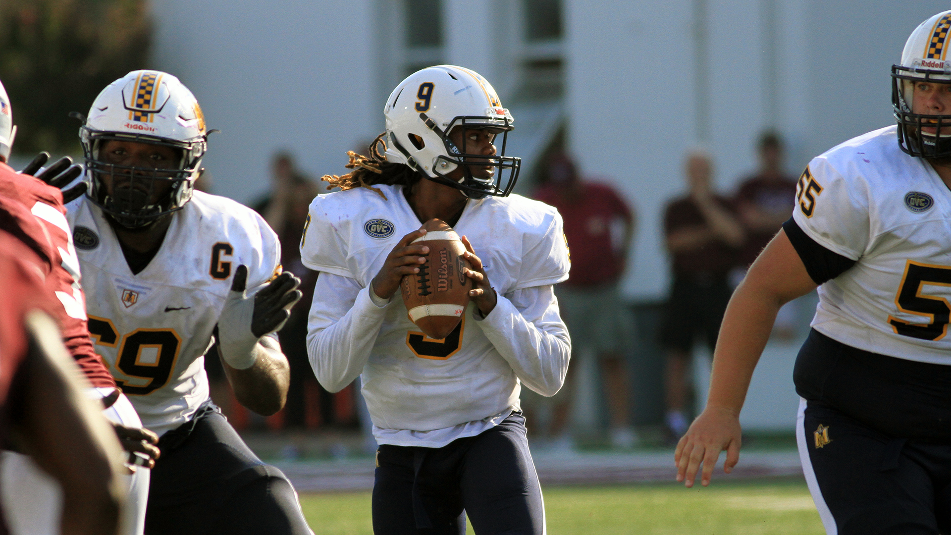 Wade Picks Two; Bears Outlast Racers – Racer Football Alumni ...
